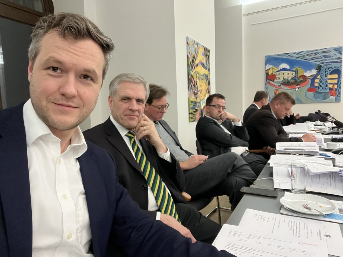 Frohe Weihnachten und ein gesundes neues Jahr 2021 – Jan Löffler